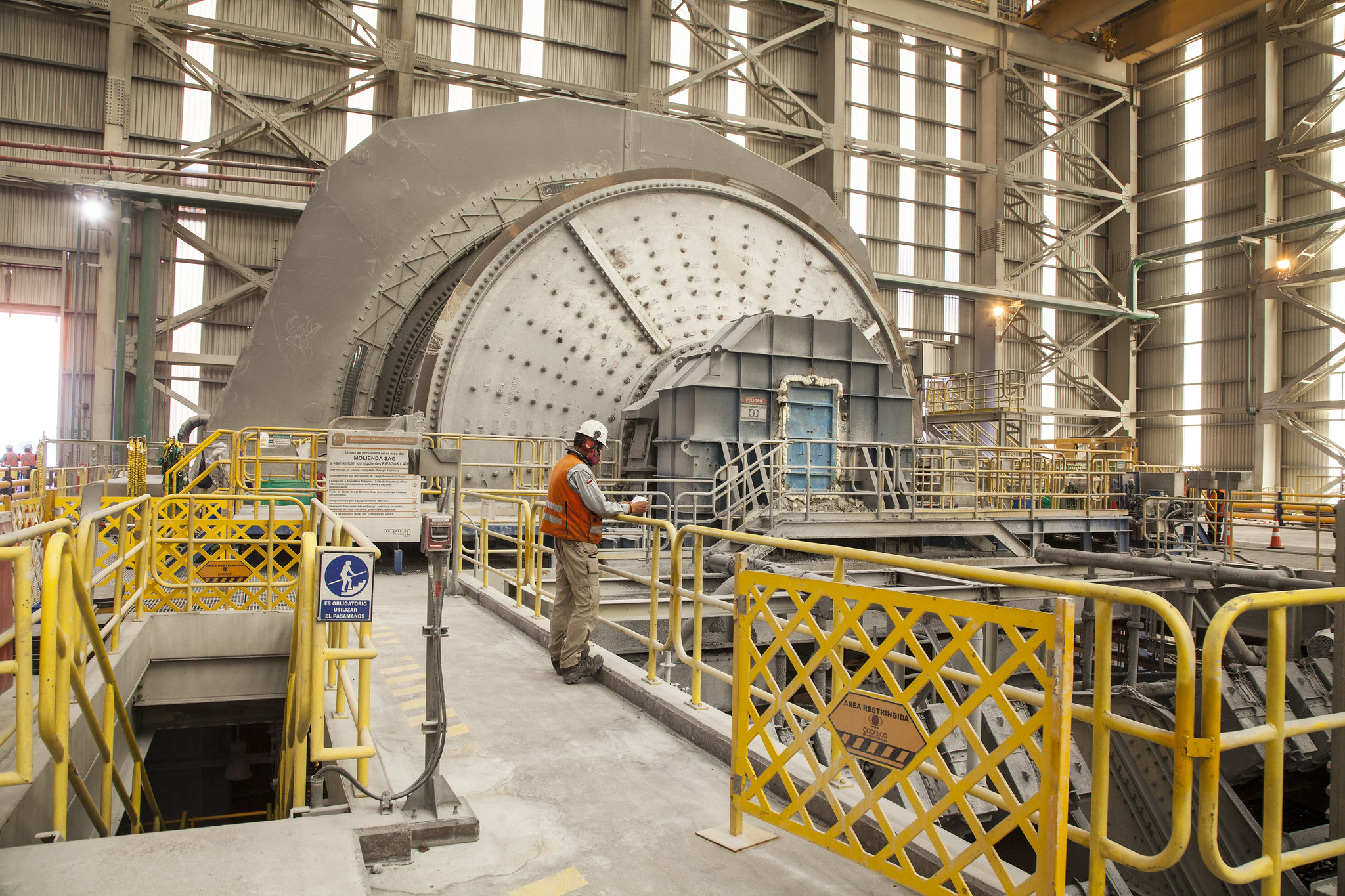 DivisiÃ³n Ministro Hales reduce uso de agua fresca en su planta ...