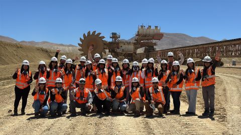 Estudiantes de Ingeniería Comercial de la UA conocen el negocio minero ...